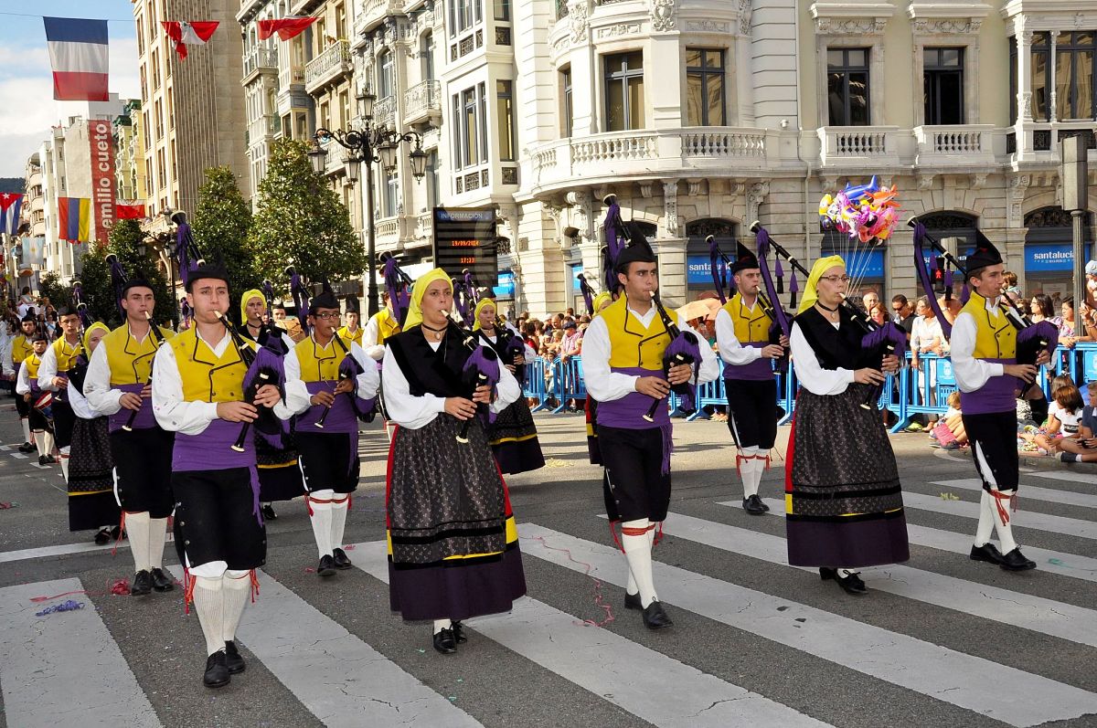 "Tradición y modernidad": Asturias celebra su día en Taramundi